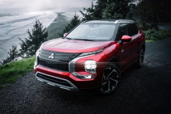 2025 Outlander PHEV – Pittsburgh Auto Show